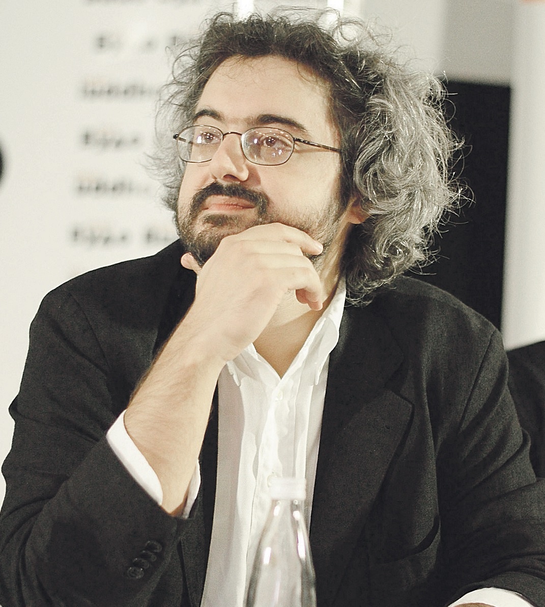 Intervju - Danilo Bećković: „Život Miloša Crnjanskog liči na ...